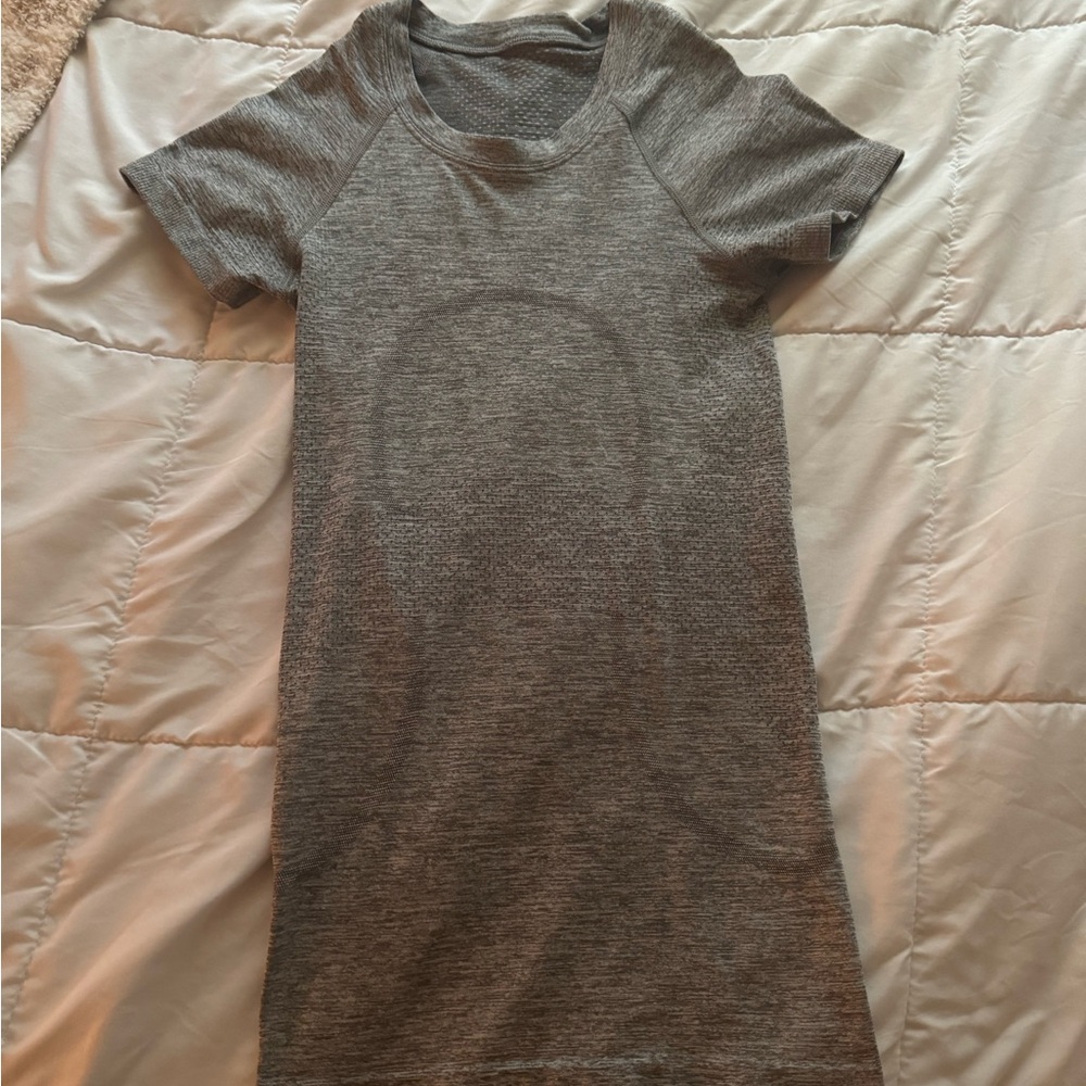Lululemon Grey Swiftly Tech - Gem
